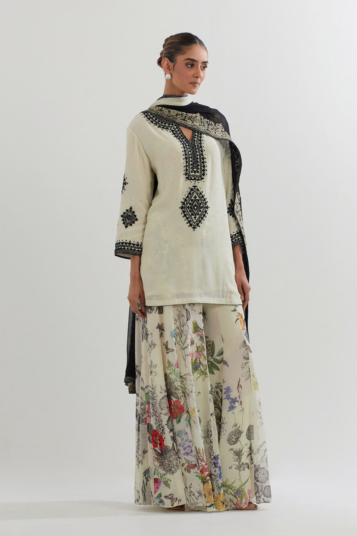 SHARARA SET — GAIA by Archie