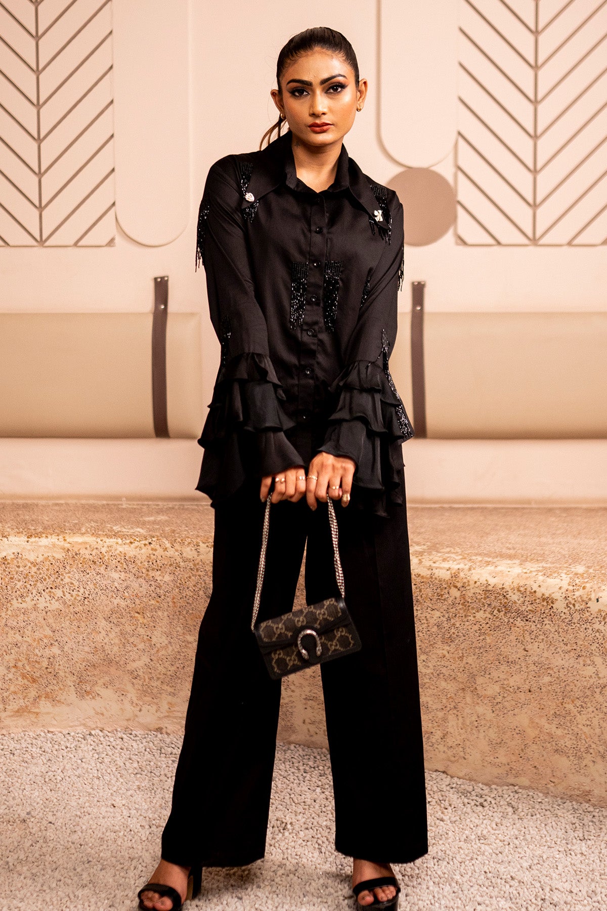 Sleek Obsidian — GAIA by Archie